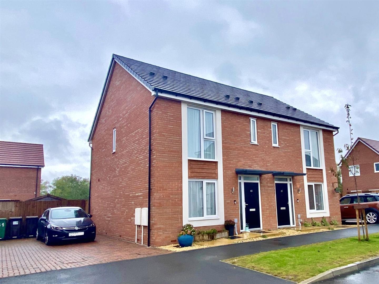 Properties - Little Mansions